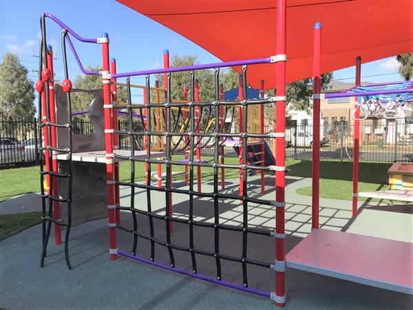 St Pauls - QPlay Playgrounds